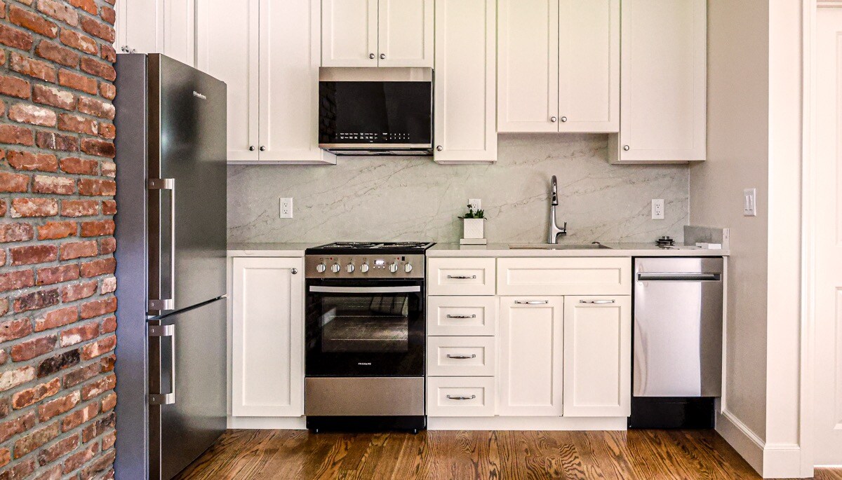 ADU vs. DADU: Which Space-Expanding Strategy is Best For You?